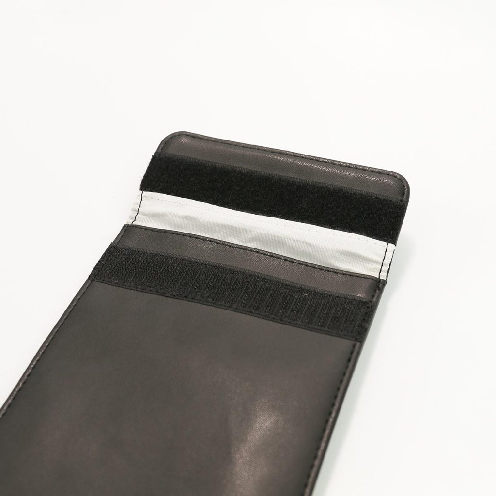 Disklok RFID Faraday signal blocking wallet, 17.5cm – Disklok UK